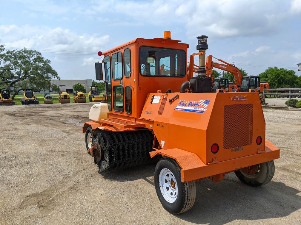 2017 Broce RCT-350 Sweeper - 576328 - Machine New