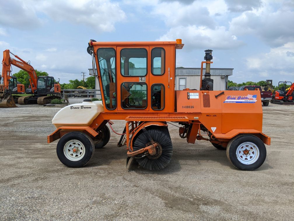2017 Broce RCT-350 Sweeper - 576328 - Machine New