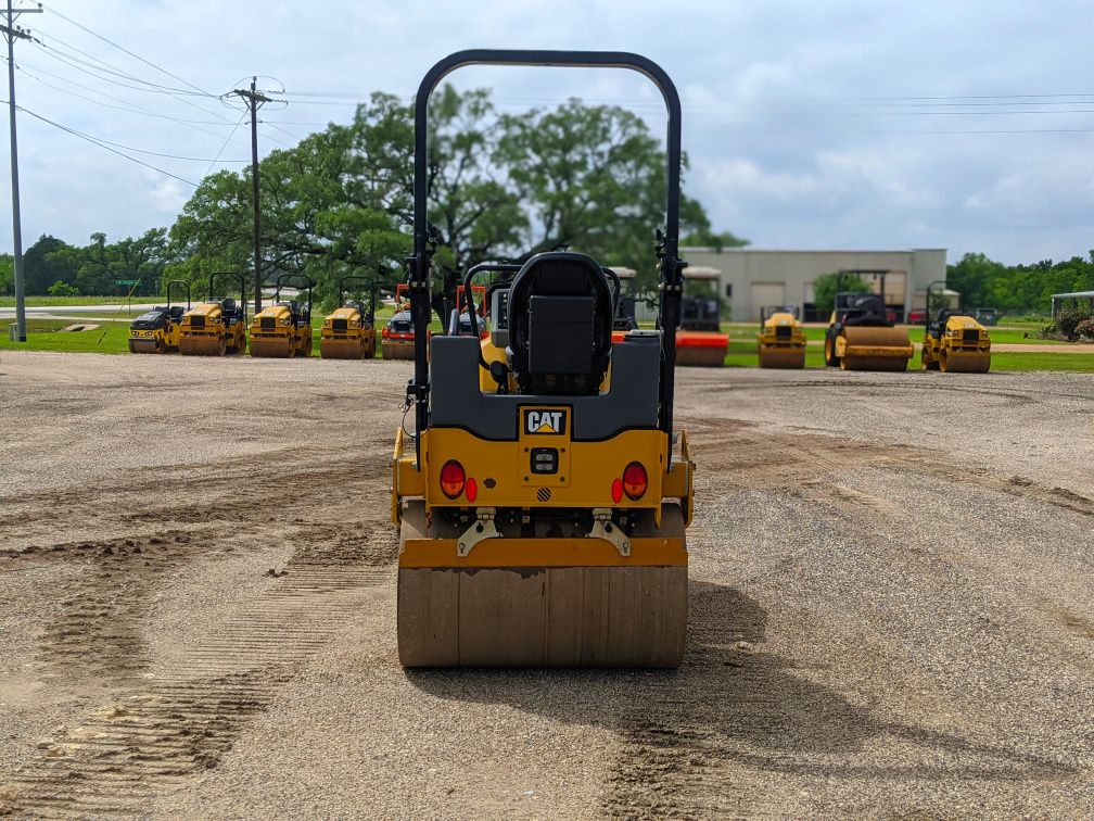 2019 Caterpillar CB24B Asphalt Roller - 576130 - Machine New