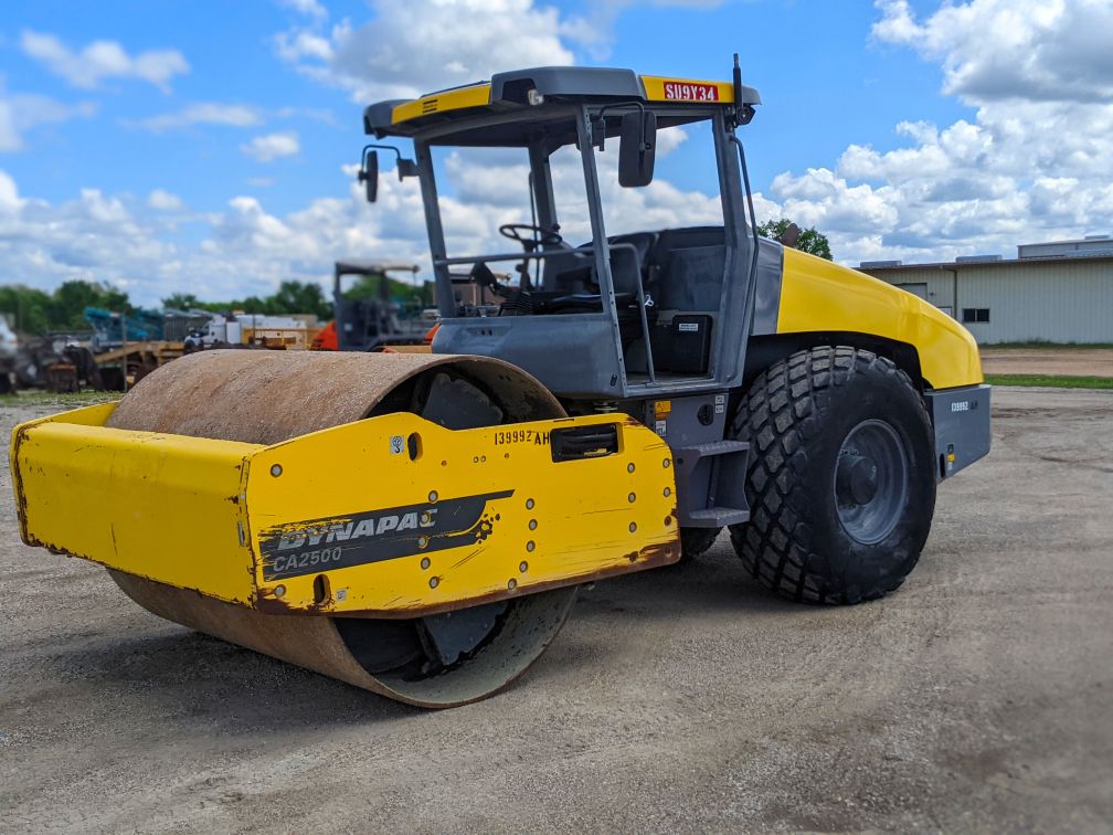 2014 Dynapac CA2500D Single Drum Vibratory - 576013 - Machine New