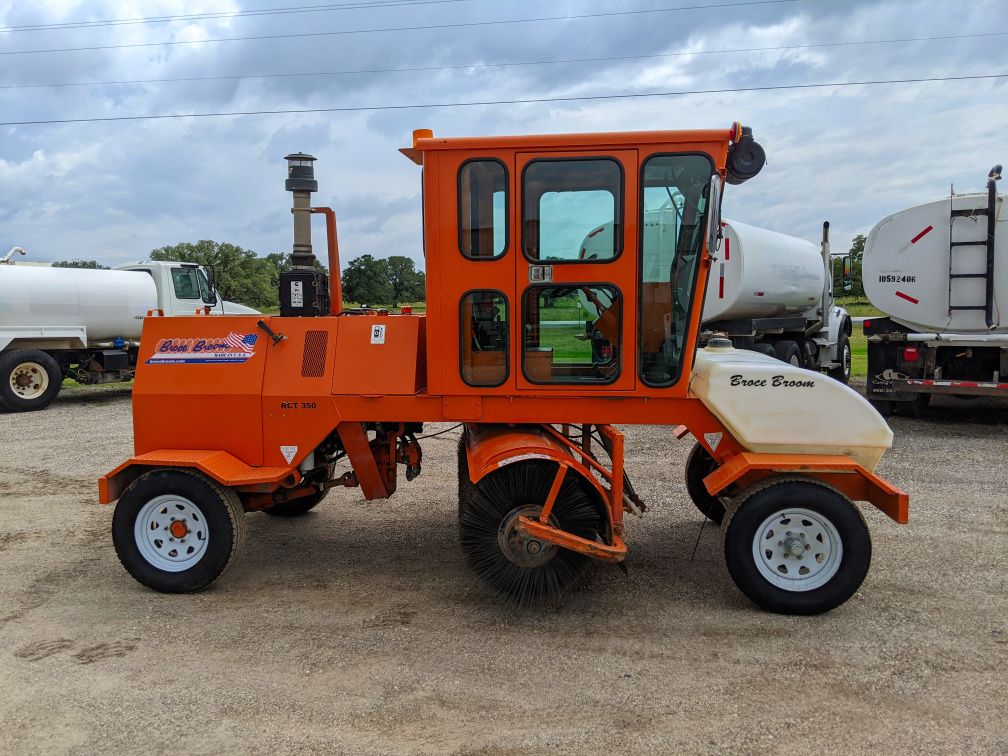 2019 Broce RCT-350 Sweeper - 576327 - Machine New
