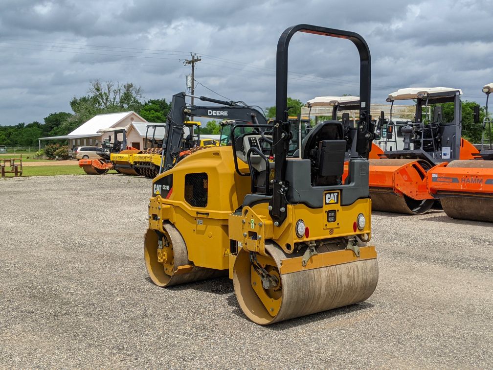 2019 Caterpillar CB24B Asphalt Roller - 576128 - Machine New
