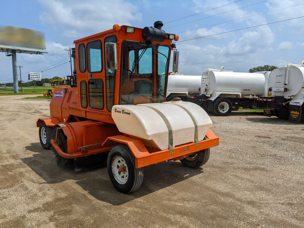 2017 Broce RCT-350 Sweeper - 576328 - Machine New