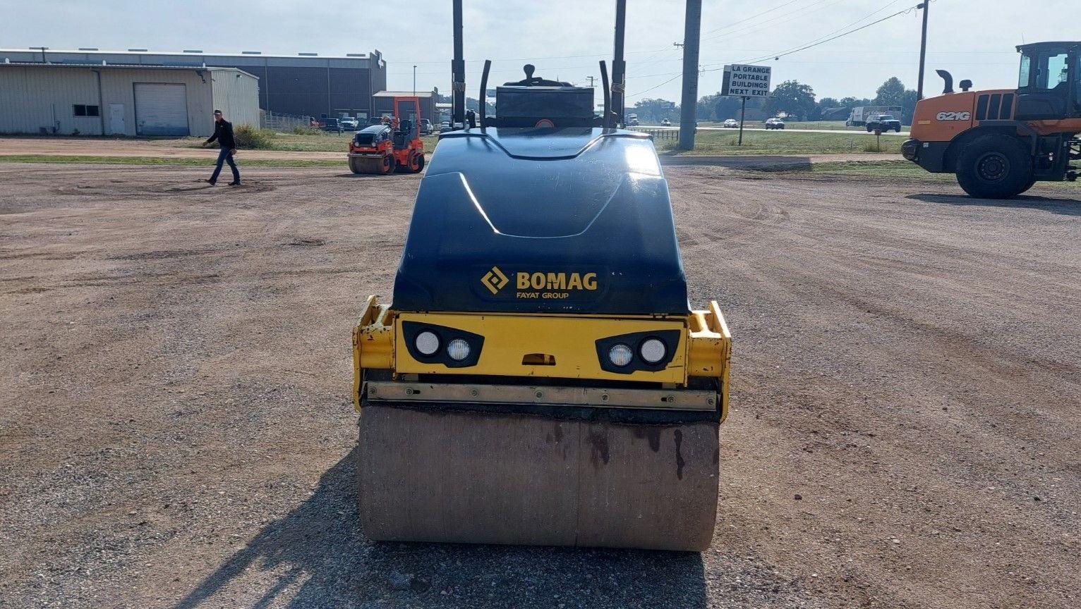 2017 Bomag BW120SL-5 Asphalt Roller - 575010 - Machine New