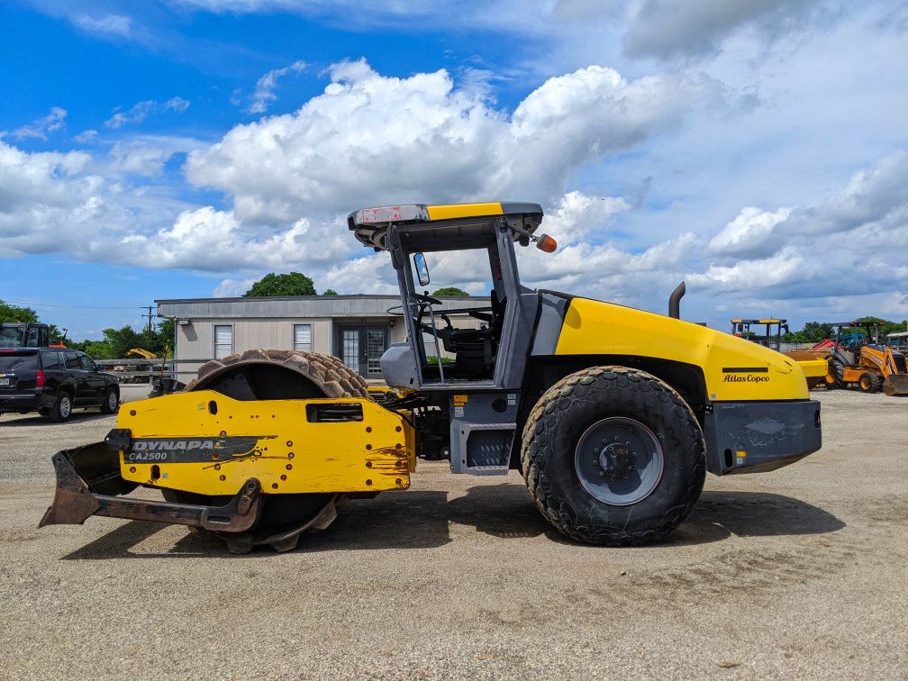 2014 Dynapac CA2500PD Single Drum Vibratory - 576339 - Machine New