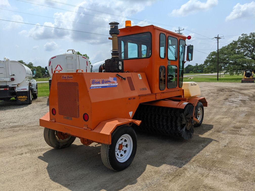 2017 Broce RCT-350 Sweeper - 576328 - Machine New