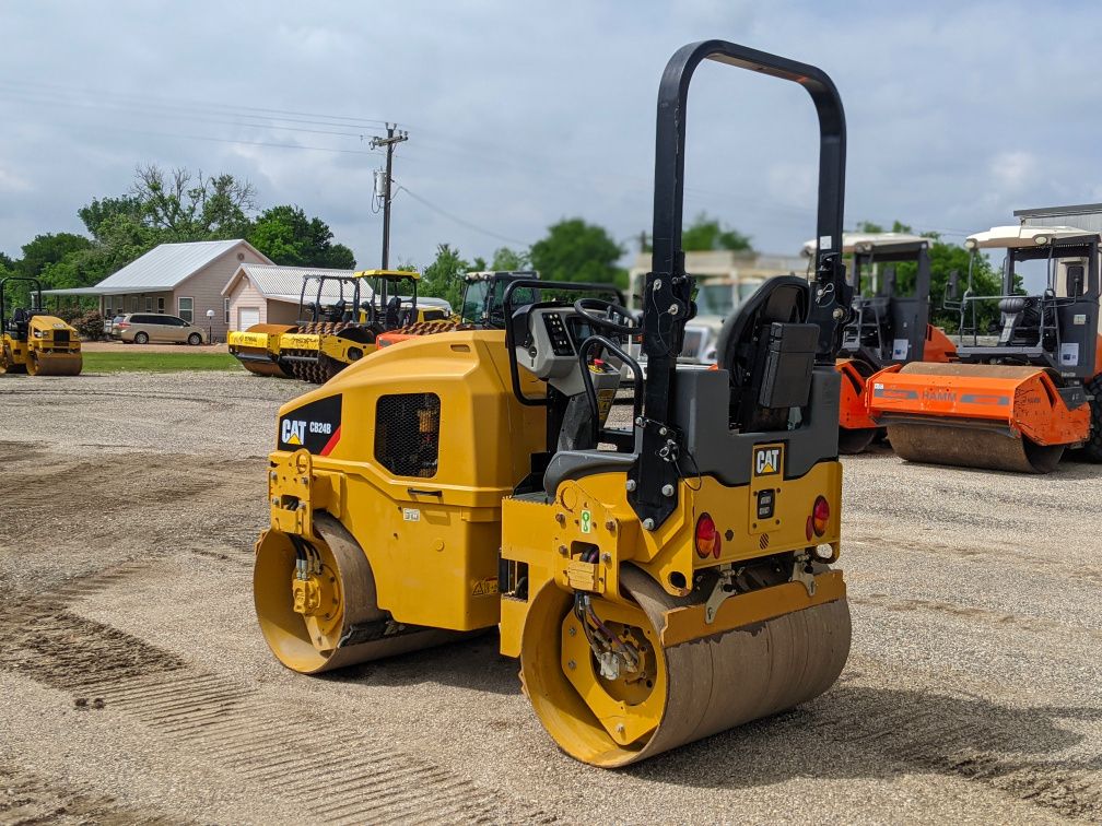 2019 Caterpillar CB24B Asphalt Roller - 576130 - Machine New
