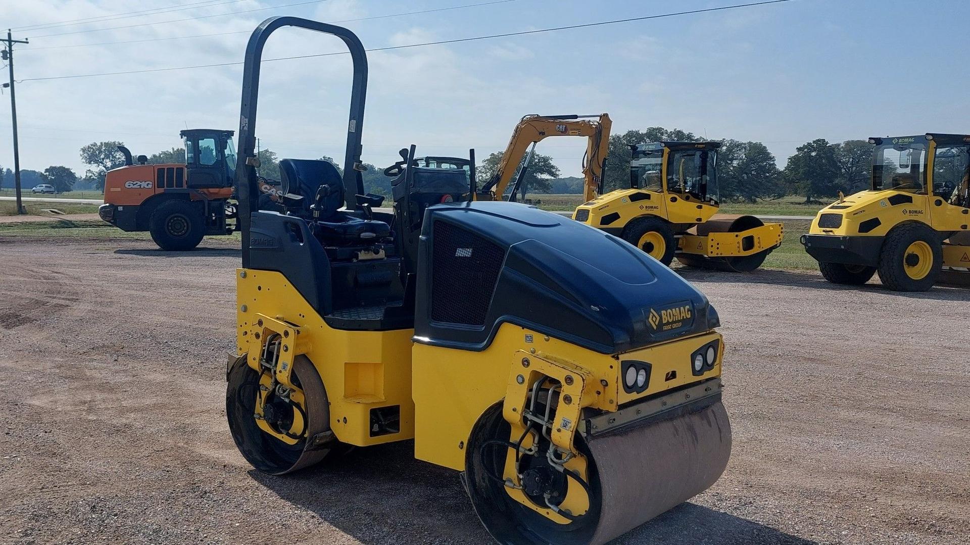 2017 Bomag BW120SL-5 Asphalt Roller - 575010 - Machine New