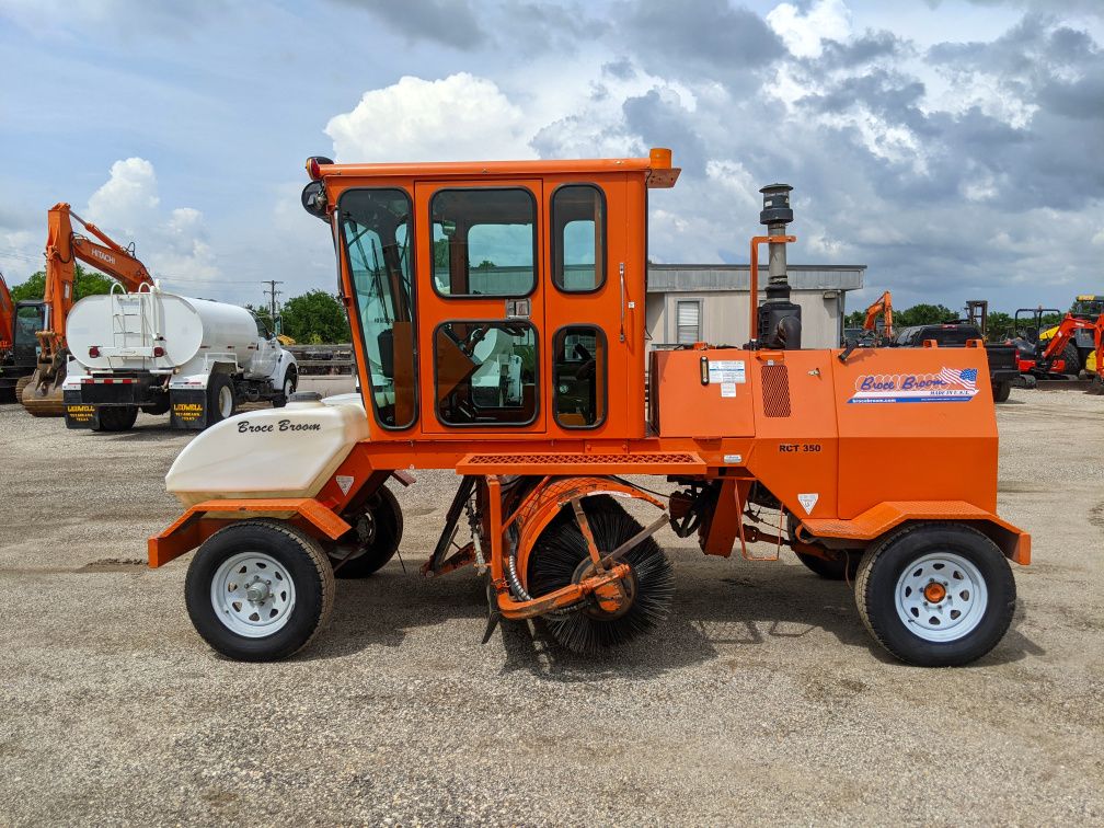 2019 Broce RCT-350 Sweeper - 576327 - Machine New