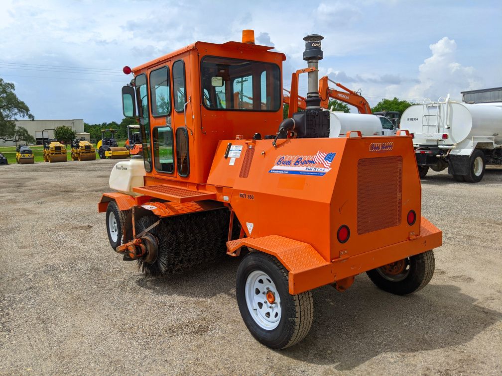 2019 Broce RCT-350 Sweeper - 576327 - Machine New