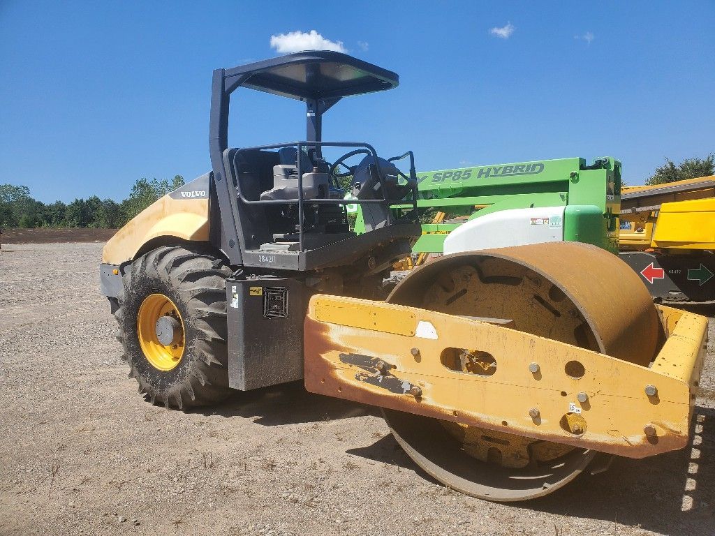 2015 Volvo SD115 Single Drum Vibratory