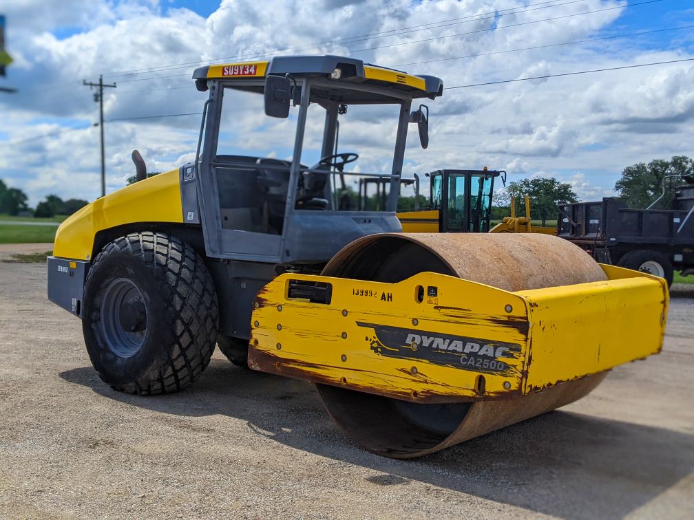 2014 Dynapac CA2500D Single Drum Vibratory - 576013 - Machine New