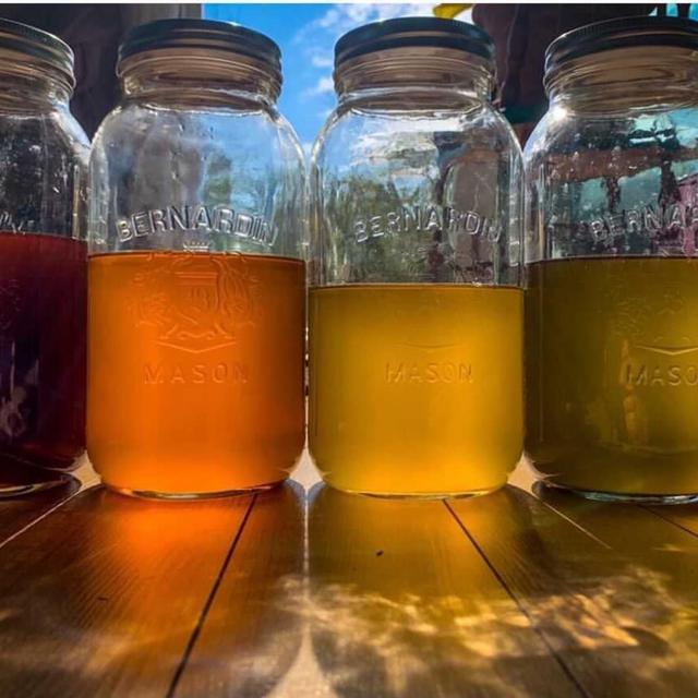 Use Your Oils: How to Effectively Apply Herbal Oils in Daily Life